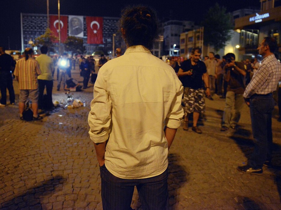 #StandingMan – the meme that lasted | Dazed